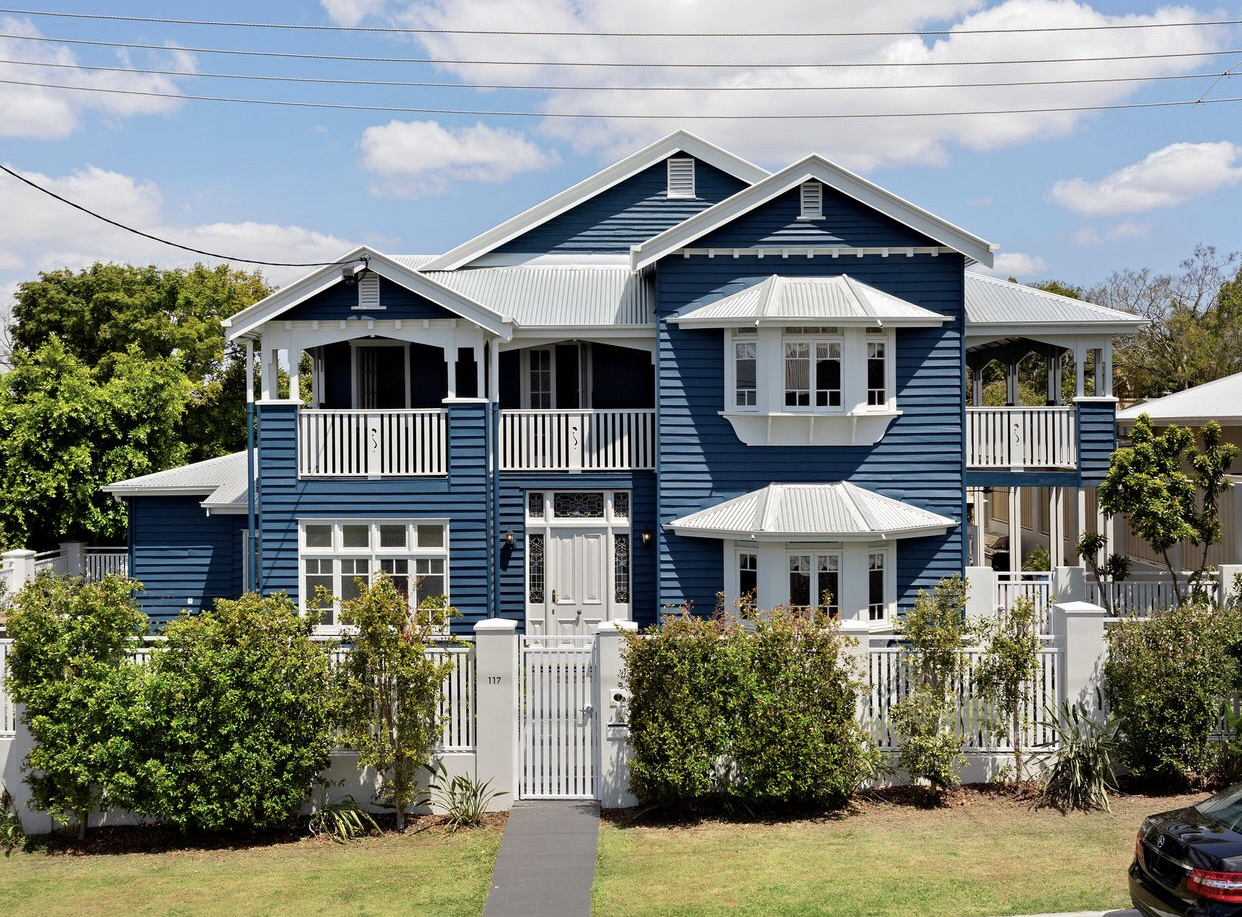 The Blue Queenslander - Queenslander Homes