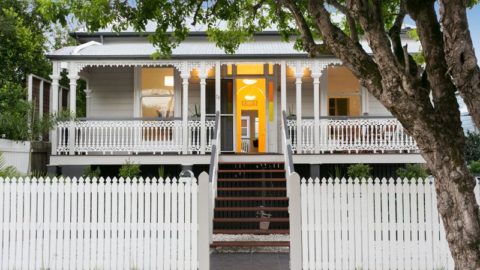 A round up of Kangaroo Point cottages - Queenslander Homes