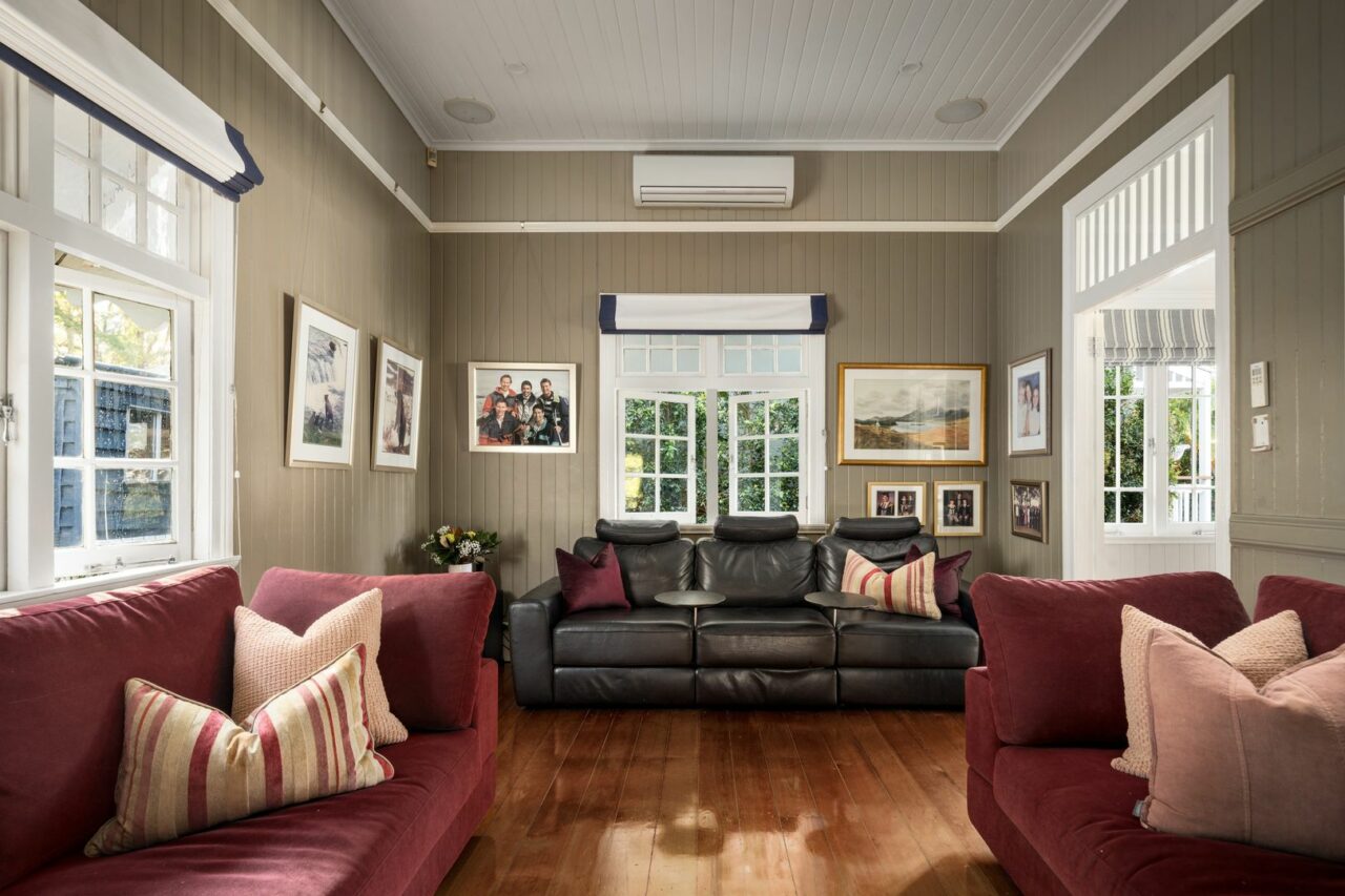 Blue in Red Hill - Queenslander Homes